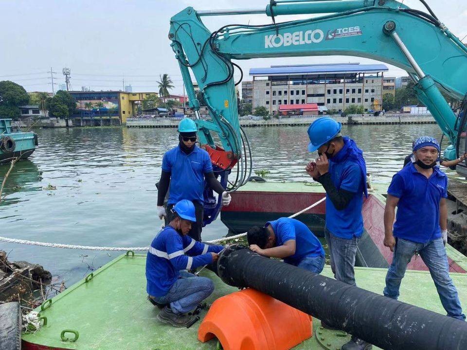 Quality HDPE Pipe Floater & Dredging Pipe Floats factory from China
