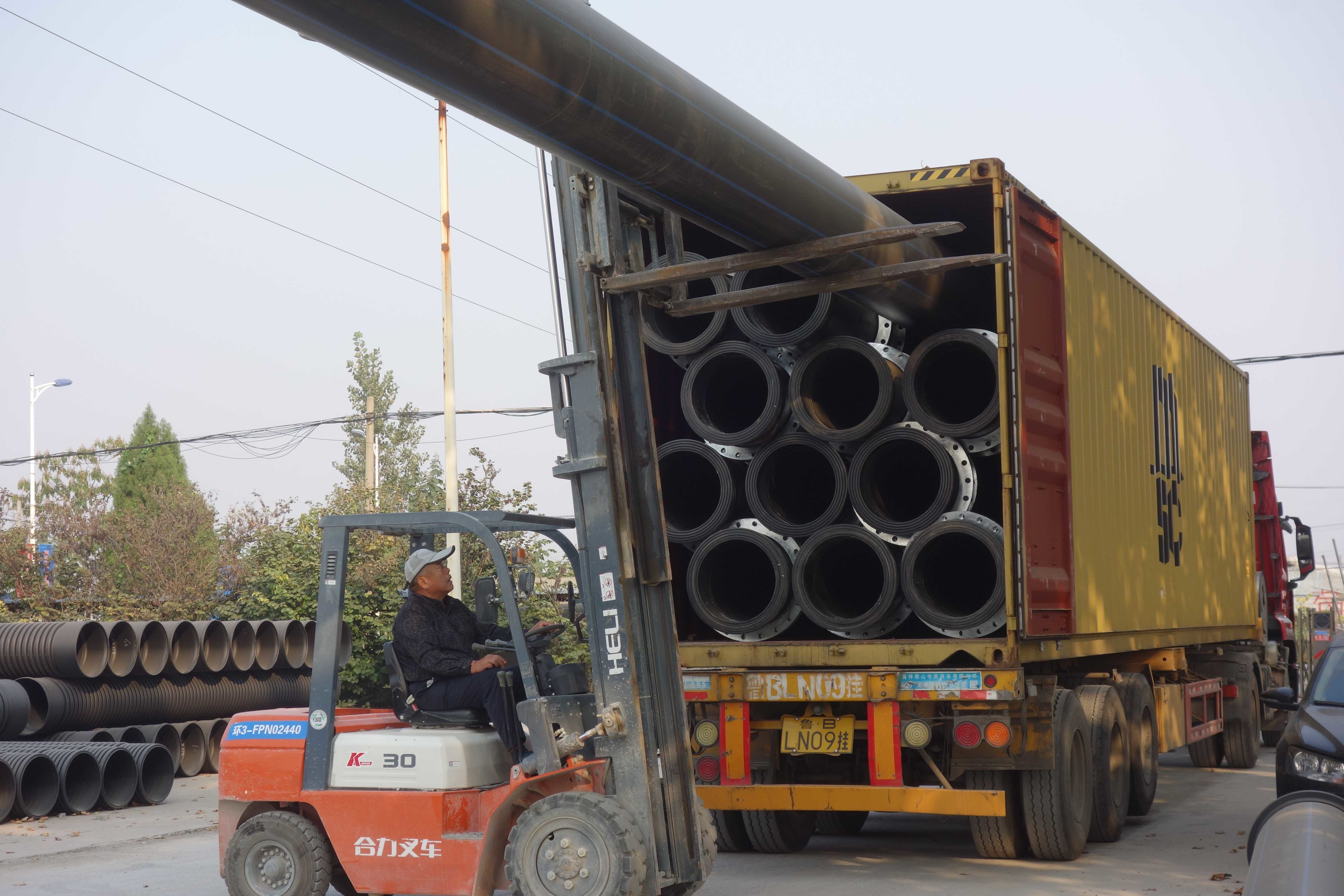 Quality HDPE Pipe Floater & Dredging Pipe Floats factory from China