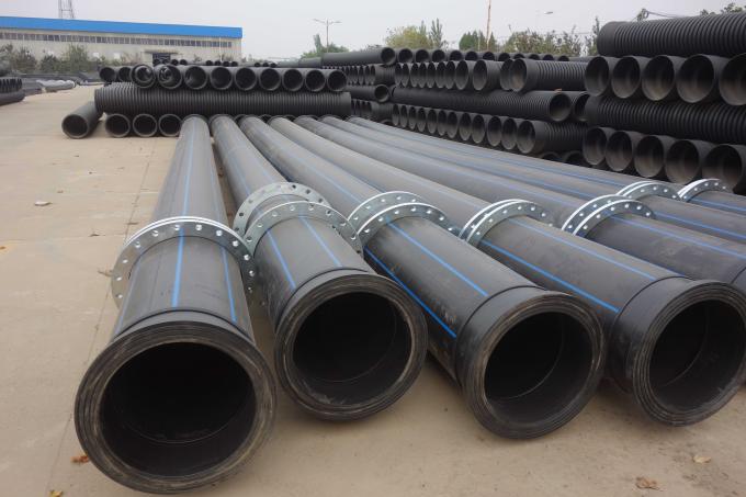 Container Loading of DN560 HDPE pipelines
